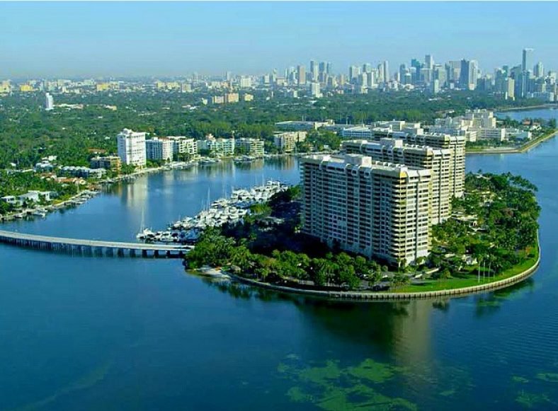 Top 10 Artificial Islands of USA - Exploring-USA